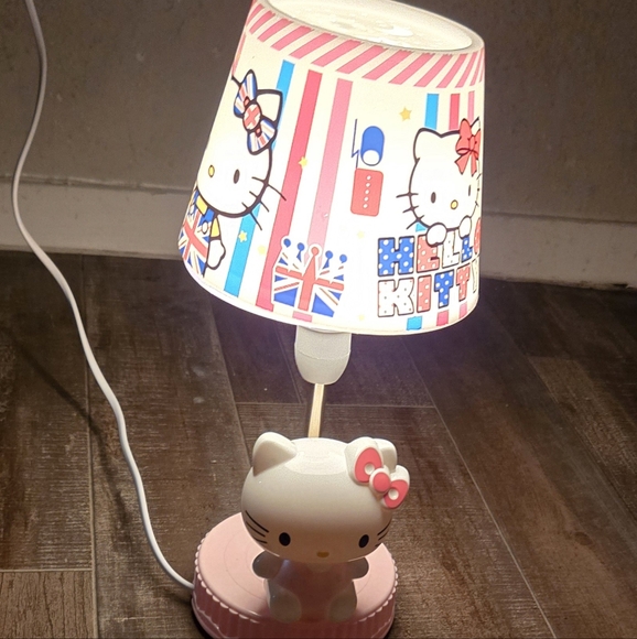Other | Hello Kitty Table Lamp With Pink Base | Poshmark